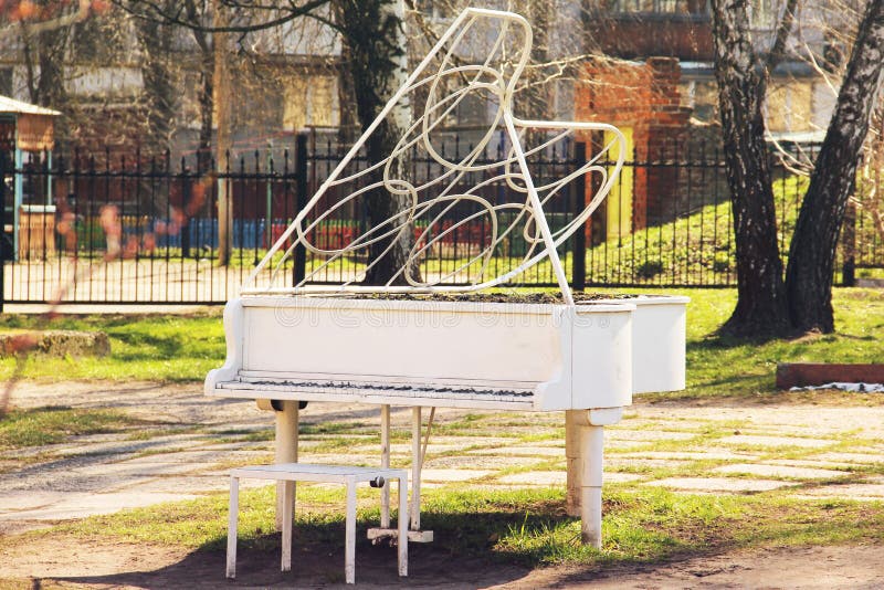 Old Piano on the Street. Musical Instrument Stock Image - Image of ...