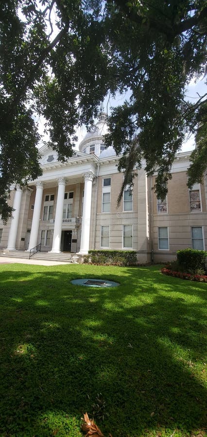 Old Polk County Courthouse editorial stock photo. Image of polk - 332123408