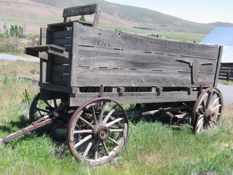 Old Ranch Wagon stock image. Image of spokes, wheels - 53721669