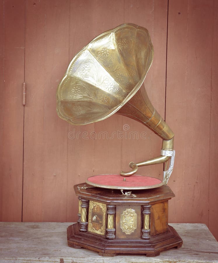 Old record player stock photo. Image of object, leisure - 97062712