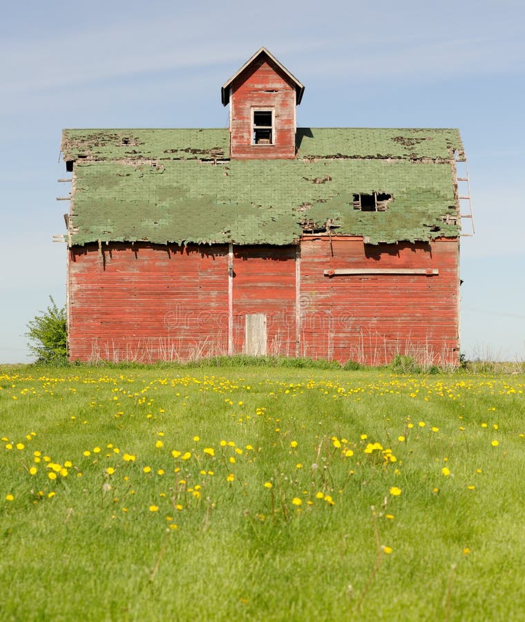 Iowa Barn stock image. Image of straw, tama, wooden, barn - 35275065