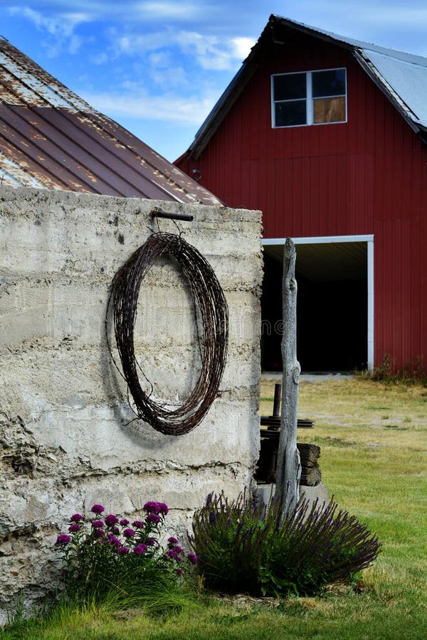 Red Barn Country Farm stock photo. Image of country, agriculture - 6747036