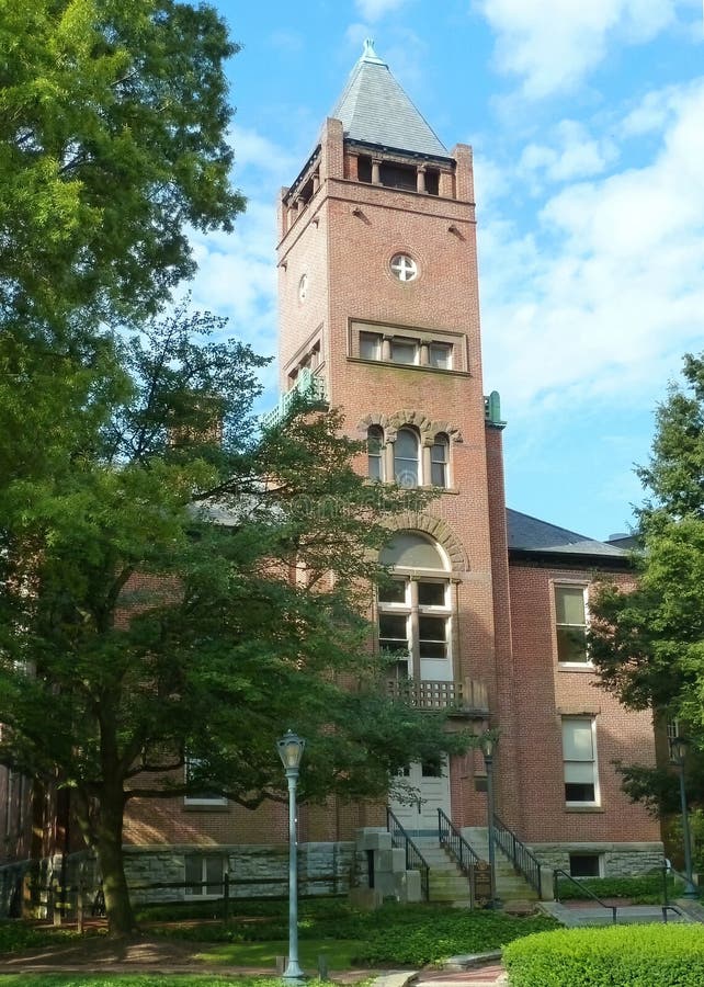 The Old Red Brick Courthouse in Montgomery County, Maryland on a Summer ...