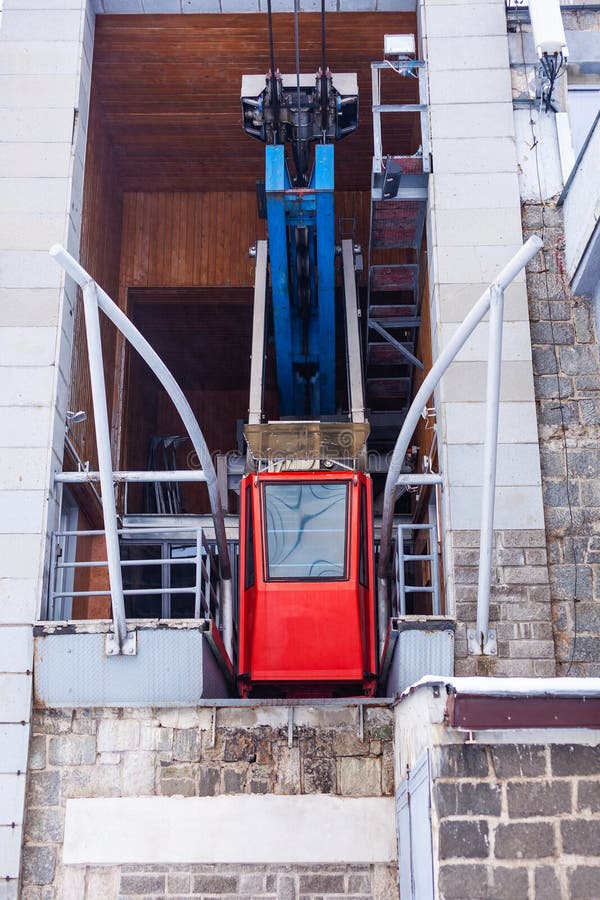 Old Red Car Lift Ready for Poisoning Stock Photo - Image of mode ...