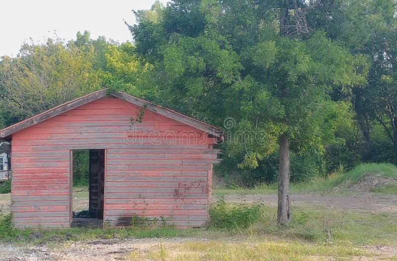 Old Red Farm Building Woods Stock Photo - Image of farmhouse, estate ...