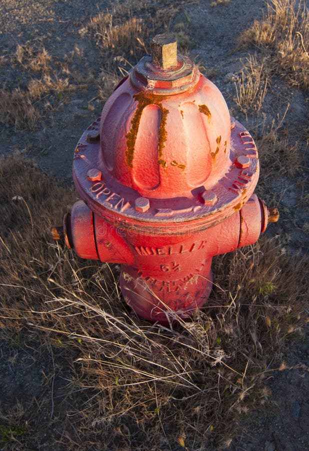 Old Red Fire Hydrant stock image. Image of supply, rusting - 19921529