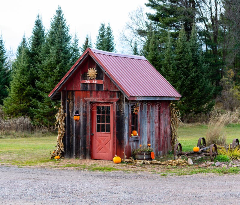 Old Red Shed Decorated for Fall in Wisconsin Stock Image - Image of ...