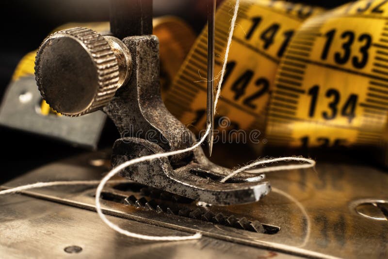 Old Retro Sewing Machine, Needle with Thread, Scissors and Thimble ...
