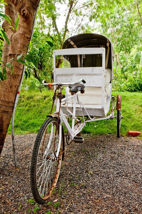 Old Rickshaw stock photo. Image of rusty, resort, transportation - 11006202