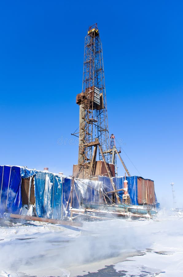 Old oil rig stock photo. Image of business, engineering - 29685816