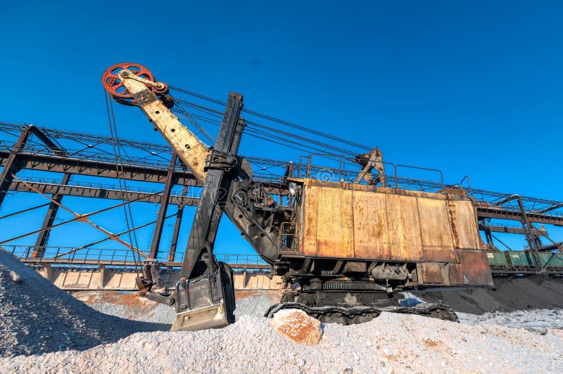 Old Rope Excavator Earthmoving Machine Stock Image - Image of quarry ...