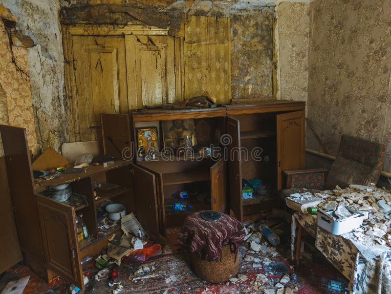 Old Rotten Abandoned House Interior Stock Photo - Image of kitchen ...