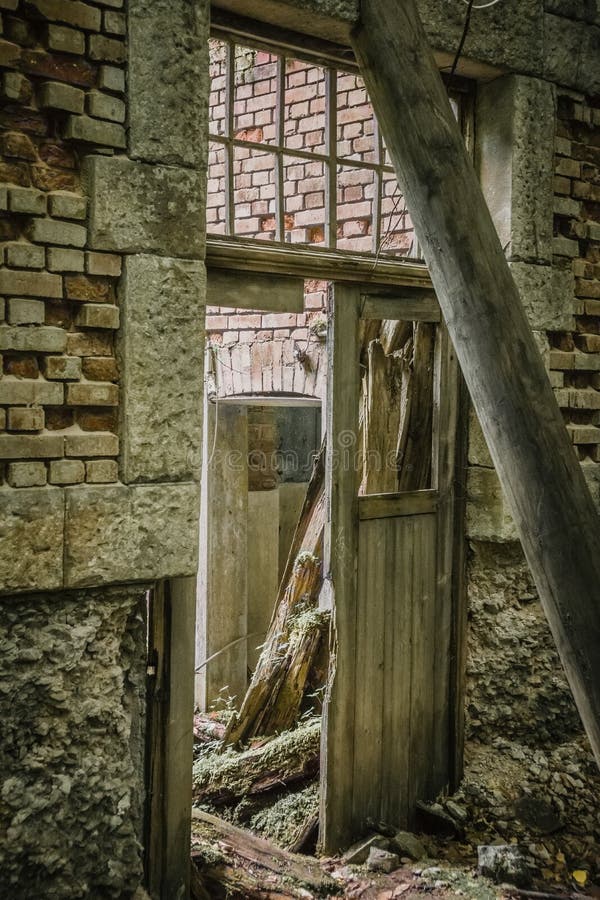 Old Rotten House Left To Decay in the Woods Stock Photo - Image of ...