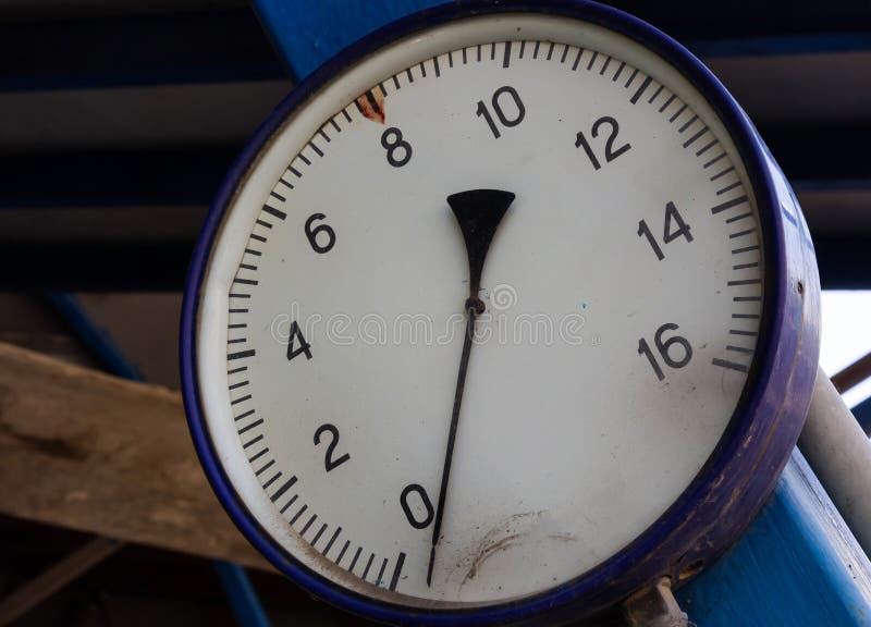 Old Round Manometer with Scale and Arrows Close-up Stock Photo - Image ...