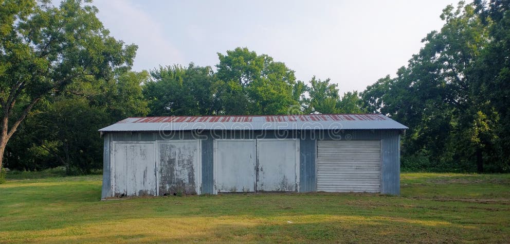 Old run down shed stock photo. Image of shack, home - 226458626