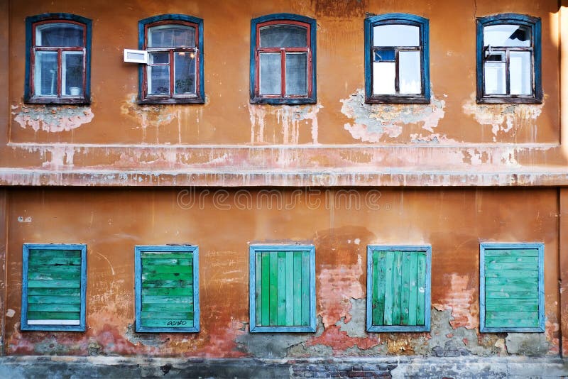 Old rundown building. stock image. Image of abandoned - 11440149