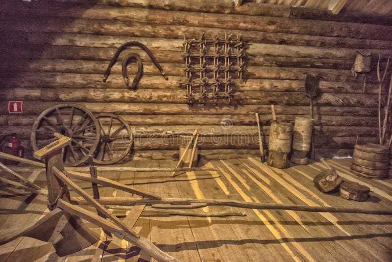 Old Russian log hut editorial stock image. Image of history - 81796014