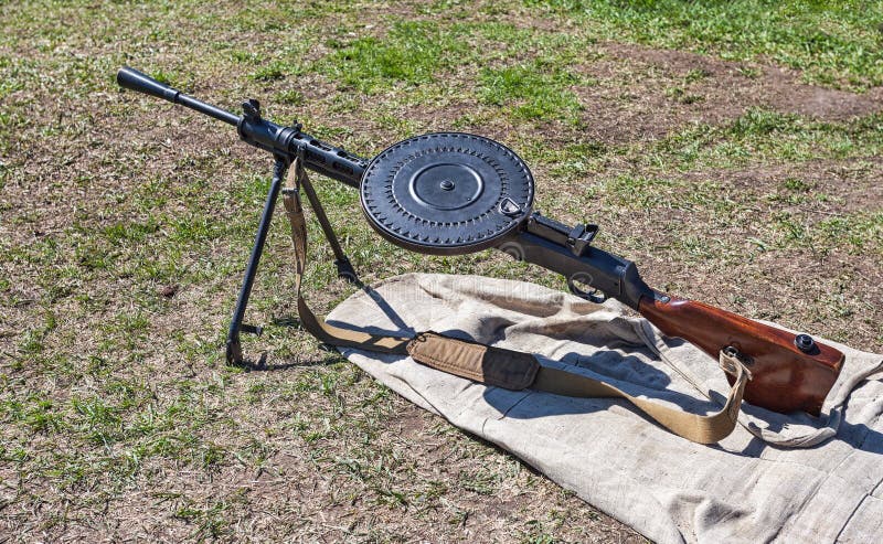 Old russian machine gun stock image. Image of troops - 31550453