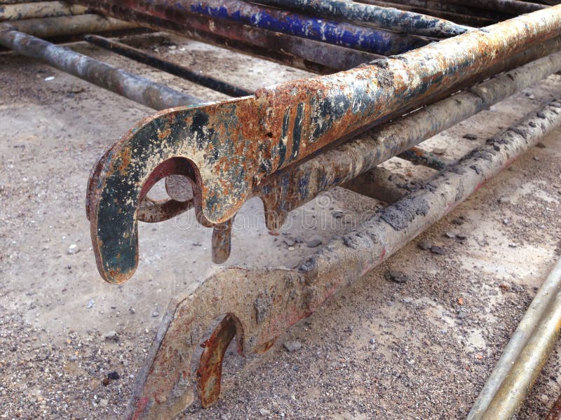 Old Rust Pile of Scaffolding Stock Photo - Image of engineering, green ...