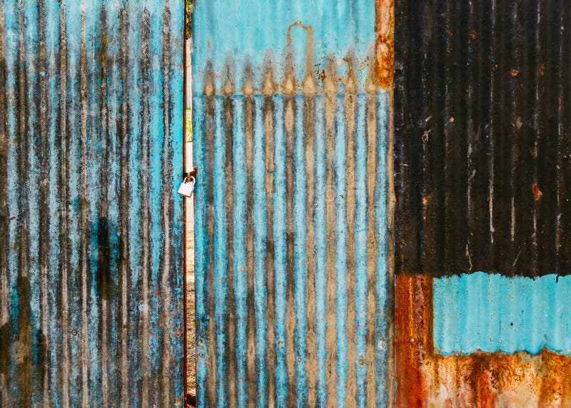 Junkyard Gate Stock Photos - Free & Royalty-Free Stock Photos from ...