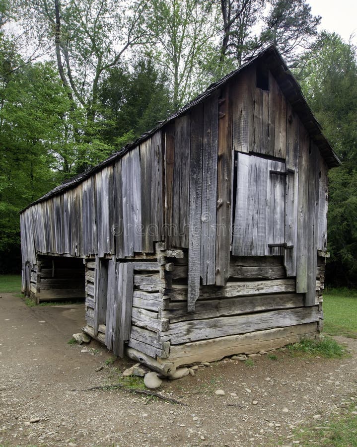 An Old Rustic Barn stock photo. Image of countryside - 41142078