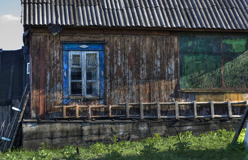 Old rustic building stock image. Image of color, peeling - 5812853