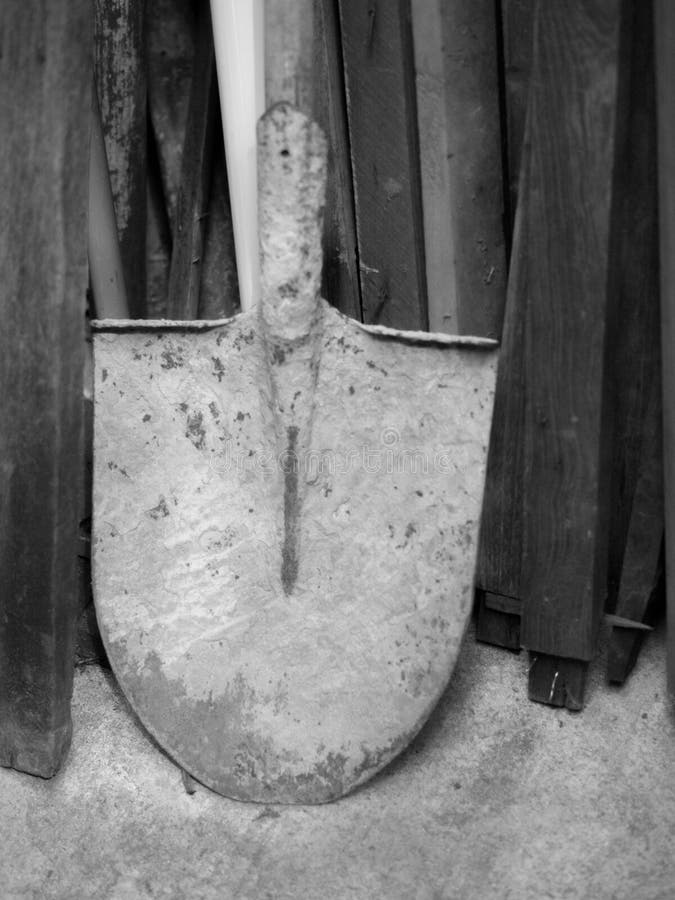 OLD RUSTIC SHOVEL on the GROUND Stock Image - Image of housing, close ...