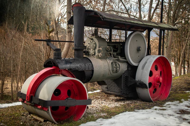 Old rustic steamroller stock image. Image of machinery - 139641843