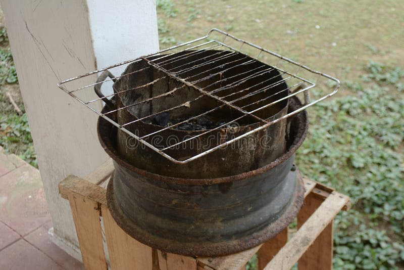 Old rusty barbecue grill stock image. Image of fireplace - 269806061