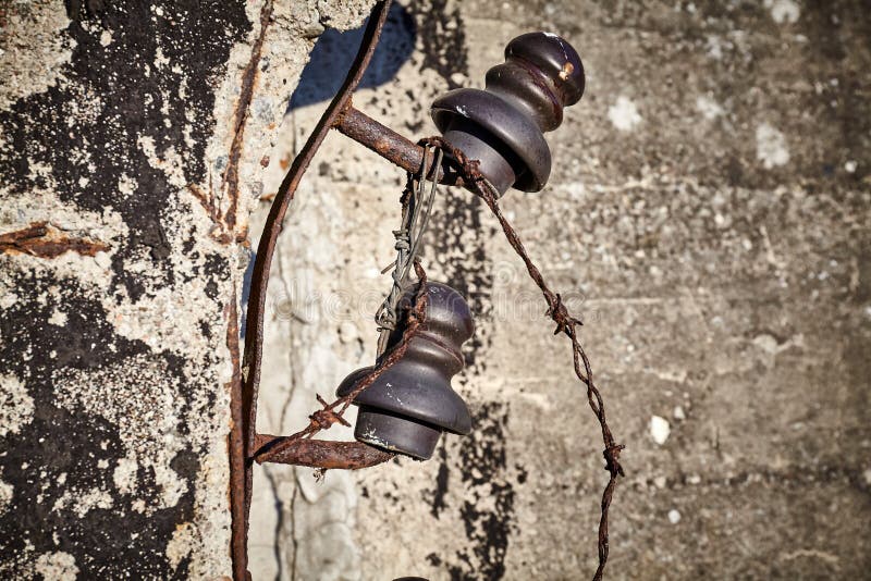 Old Rusty Barbed Wire Fence Editorial Photo - Image of concentration ...