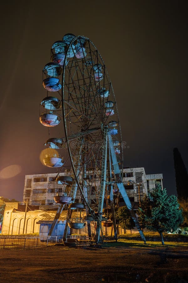 Old Rusty Broken Abandoned Ferris Wheel at Night Stock Photo - Image of ...