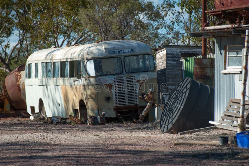 Old Rusty Bus at Lightning Ridge Opal Mining Town Editorial Stock Image ...