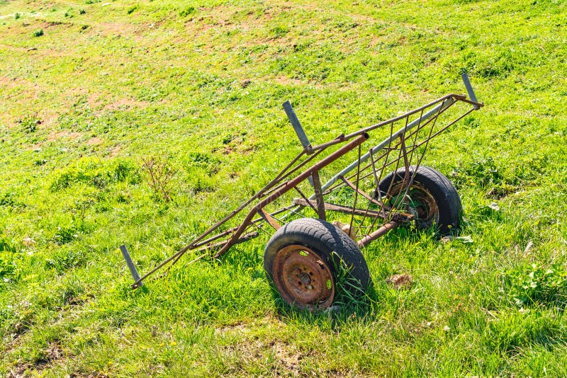 Rusty old cart stock photo. Image of leaf, dying, droplet - 97146308