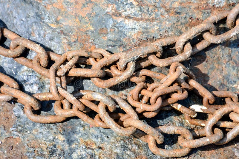 Old rusty chain link macro stock photo. Image of strong - 117683578