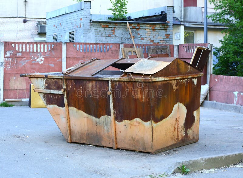 Old Rusty Dumpster in the Yard Stock Image - Image of yard, rubbish ...