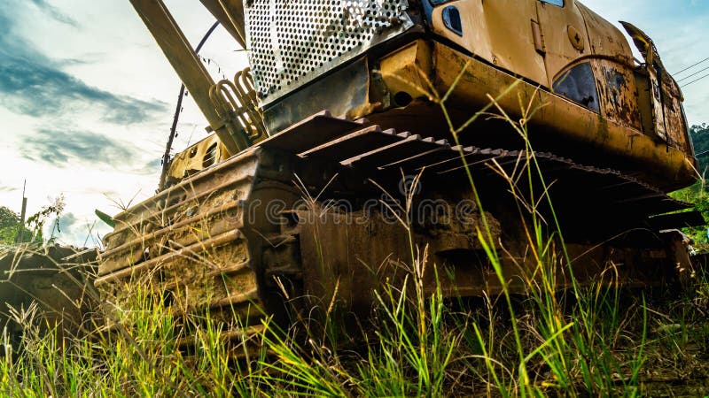 Old rusty excavator wreck stock photo. Image of industrial - 231593086