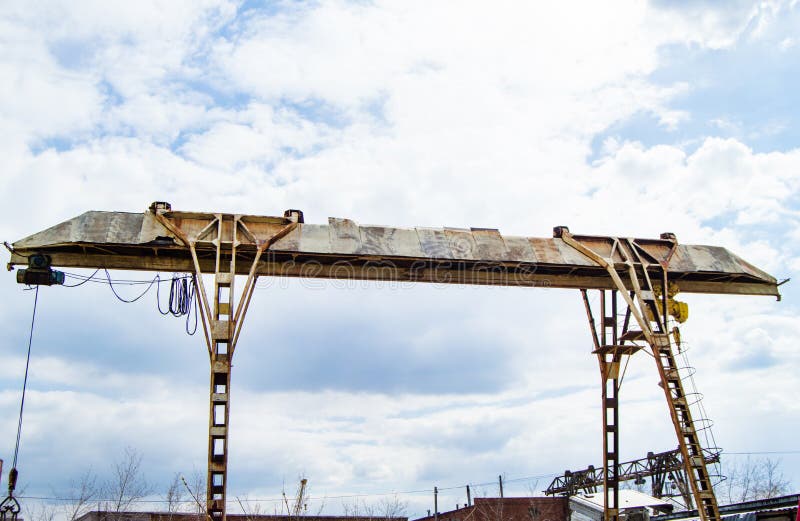 2,152 Old Gantry Crane Stock Photos - Free & Royalty-Free Stock Photos ...