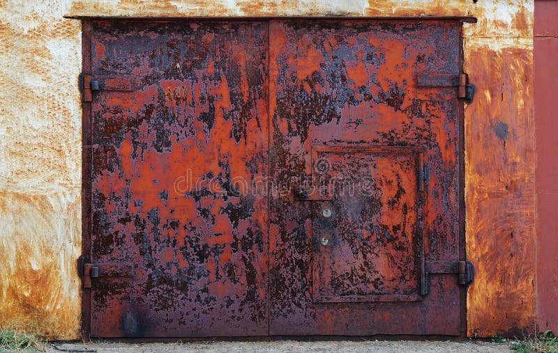 Old Rusty Garage Doors Closed Stock Photo - Image of outdoors ...
