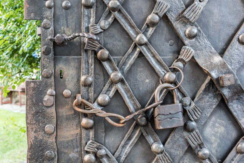 Old Rusty Gate Handle on Iron Door. Stock Photo - Image of entry, front ...