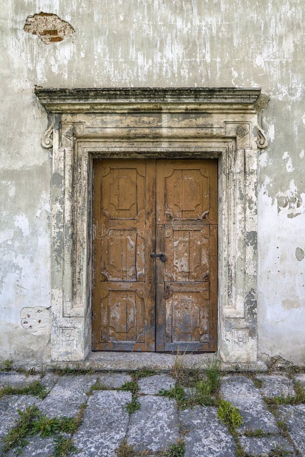 Old Rusty Iron Door of Medieval Castle Stock Photo - Image of grunge ...