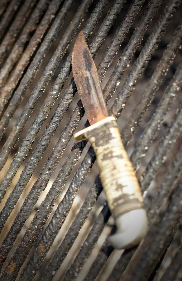 Old rusty knife stock image. Image of closeup, knife - 14970839