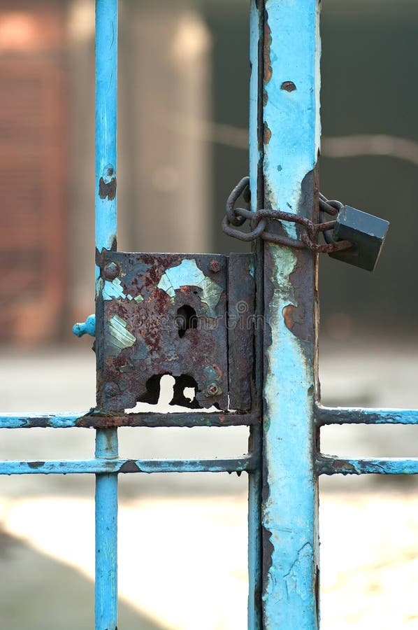 Old Rusty Lock, Grunge Gate Stock Image - Image of hard, entry: 30832111