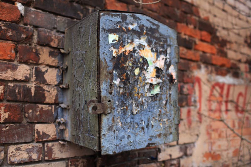 Old rusty mailbox stock image. Image of grunge, mail - 169861305