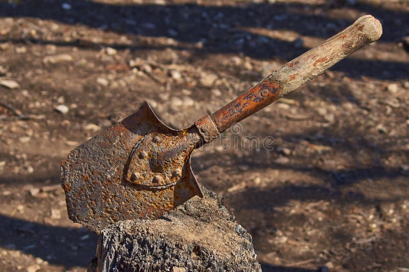 Old rusty shovel soldier . stock image. Image of grass - 40075367