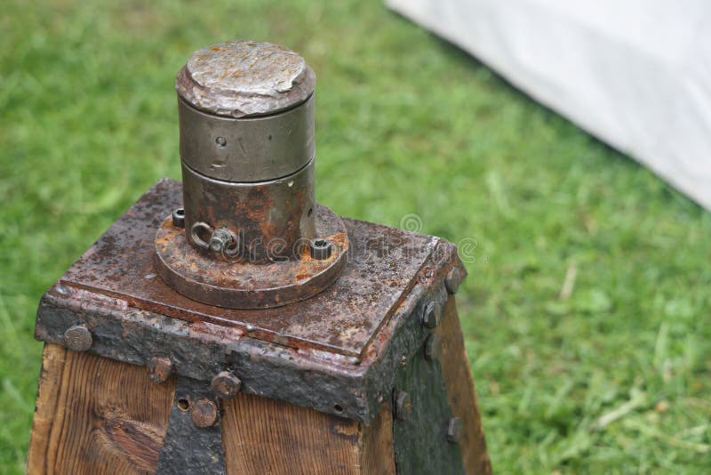 Old Rusty Solid Anvil. Portable Anvil, Camping or Field Anvil ...