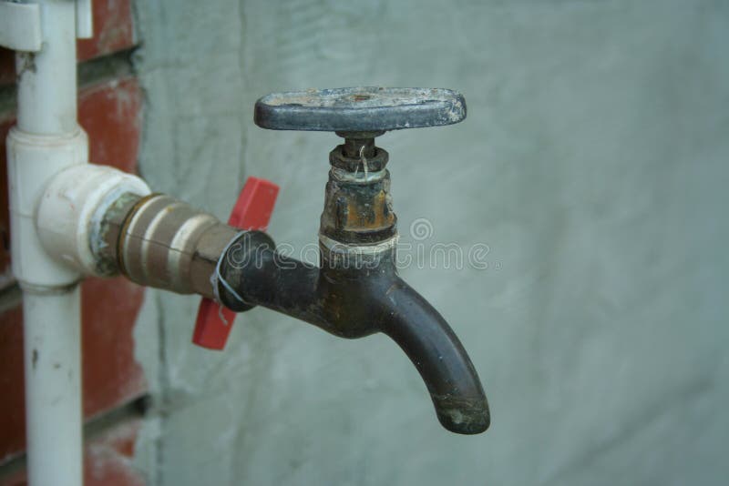 Old rusty water tap stock photo. Image of dirty, copper - 119333296