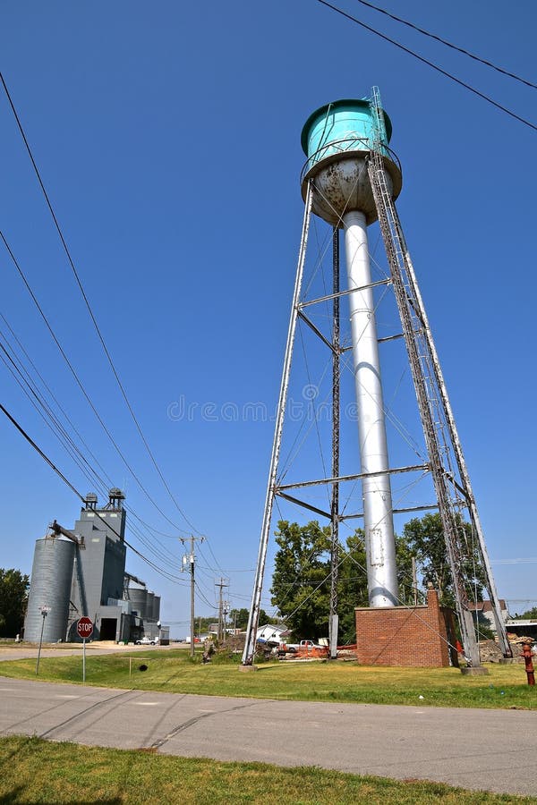 Old rusty water tower stock image. Image of tower, braces - 125516631