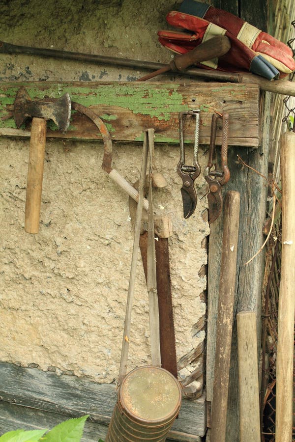 Old Rusty Work Tools Picture. Image: 14333748