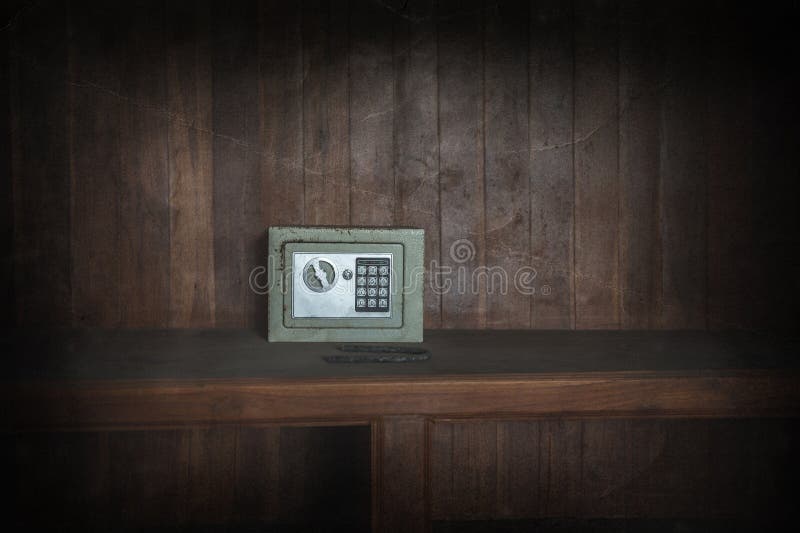 Old Safe in an Abandoned Hotel. Rusty Safe Stock Image - Image of ...