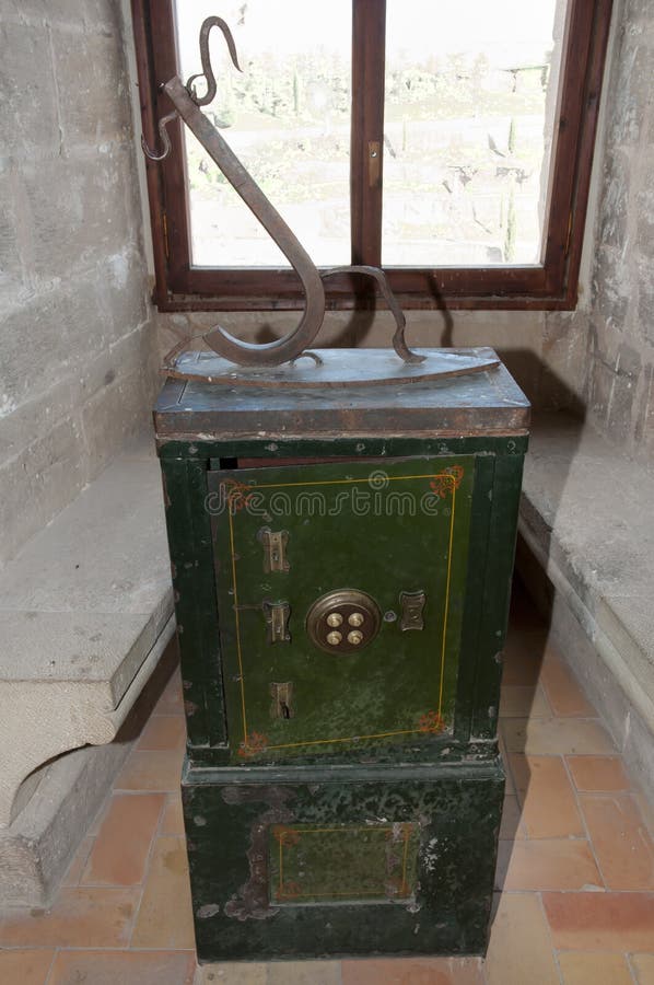 Old Safe stock image. Image of strong, antique, open - 101398827